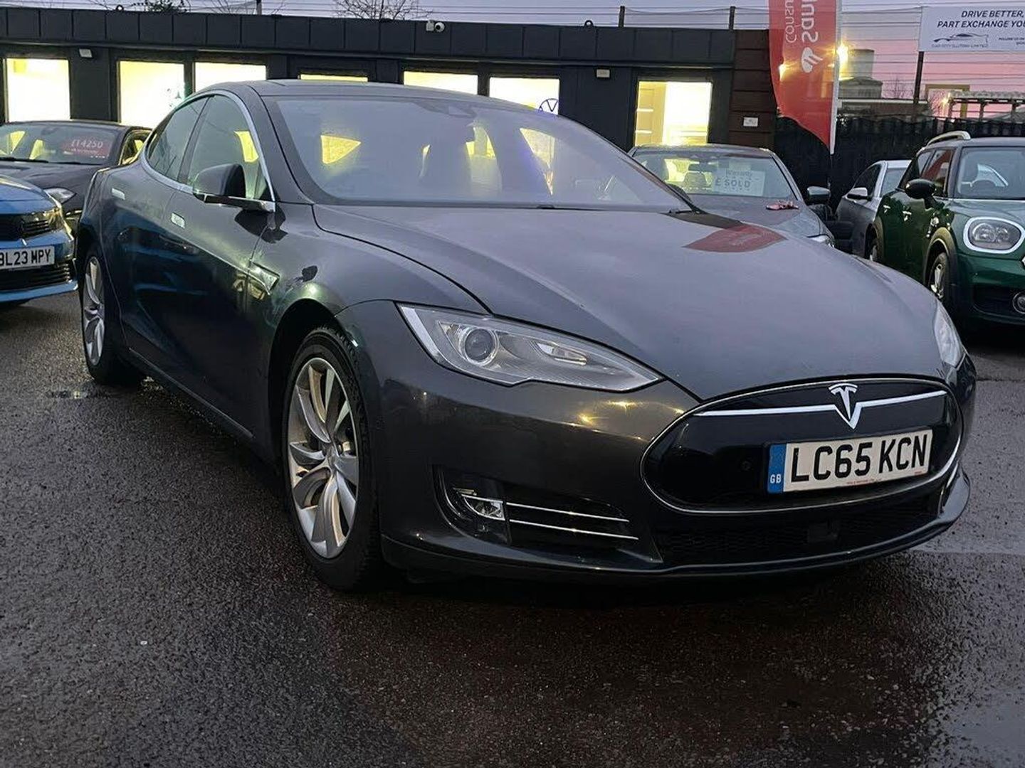 Used 2015 TESLA MODEL S for sale - PistonHeads UK