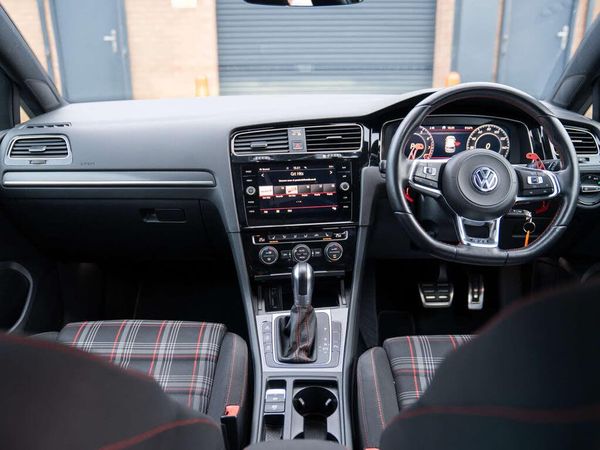 Used 2018 VOLKSWAGEN GOLF for sale - PistonHeads UK