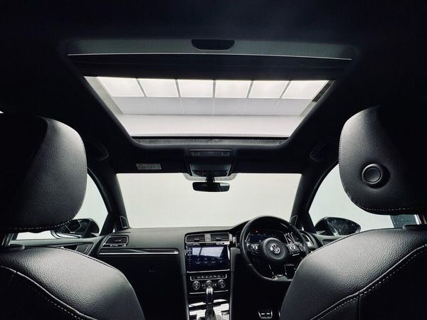 Used 2017 VOLKSWAGEN GOLF for sale - PistonHeads UK